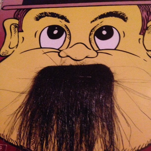 Kineser skæg - Falske og sjove skæg fra Sjov og Spil.